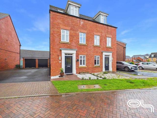 3 Bedroom Town House
