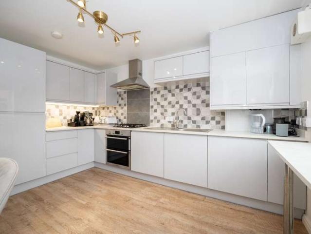 3 Bedroom Town House