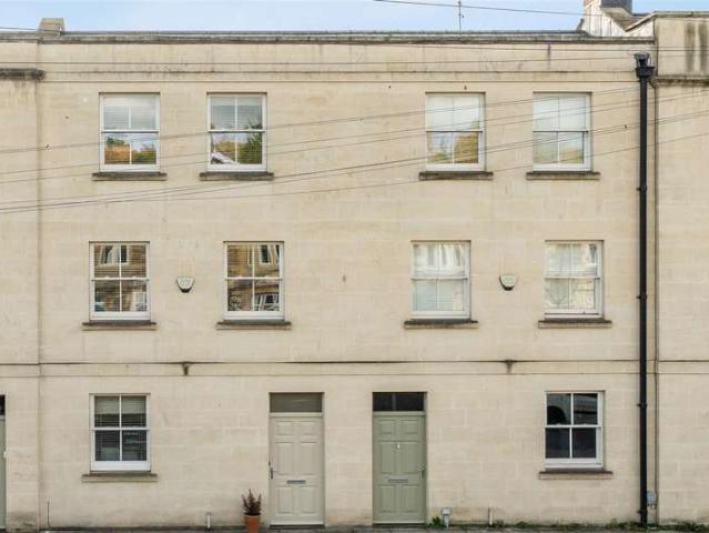 3 Bedroom Town House
