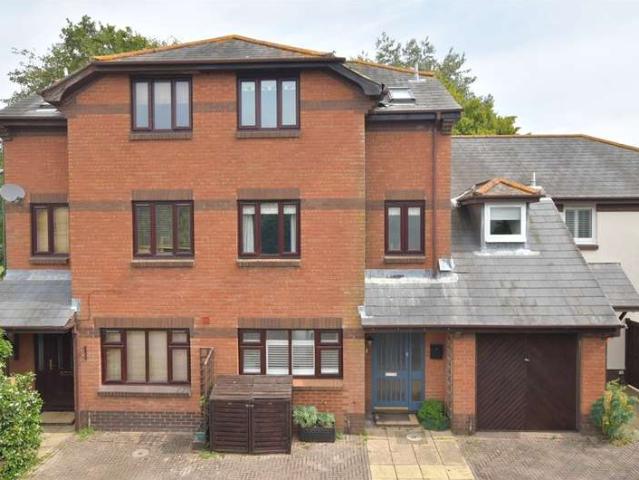 3 Bedroom Town House