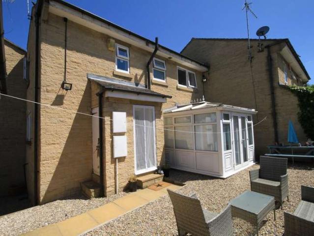 3 Bedroom Town House