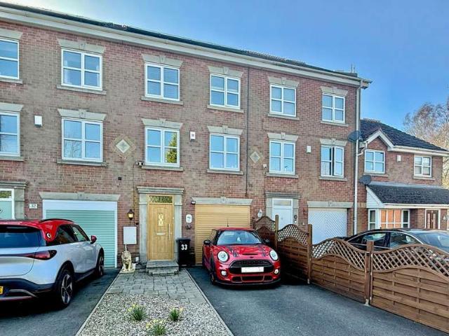 3 Bedroom Town House