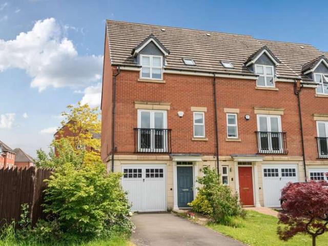 3 Bedroom Town House