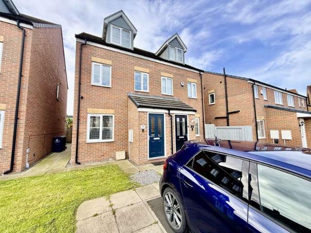 3 Bedroom Town House