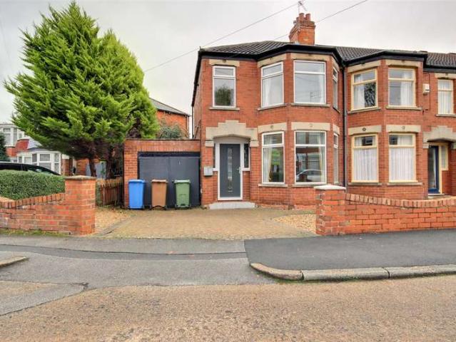 3 Bedroom Town House