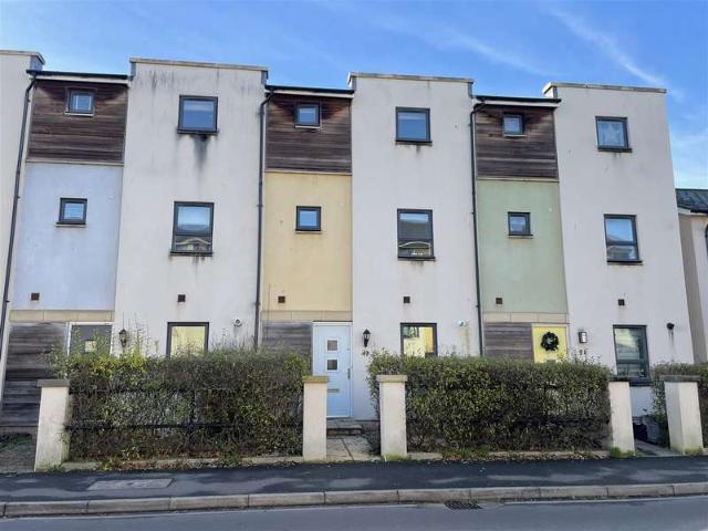 3 Bedroom Town House