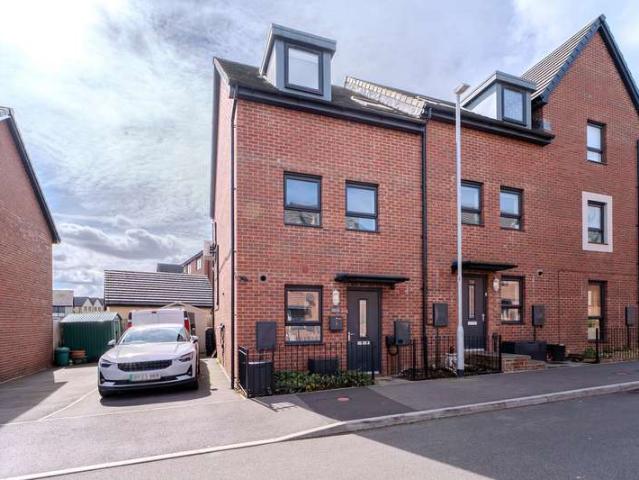 3 Bedroom End Of Terrace House