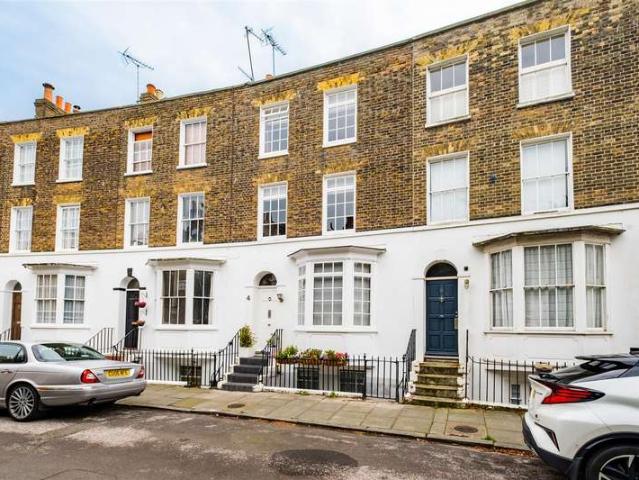 3 Bedroom Town House