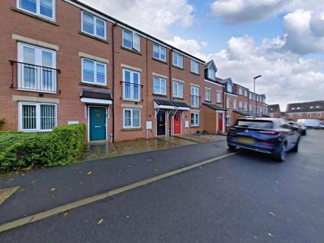 3 Bedroom Town House