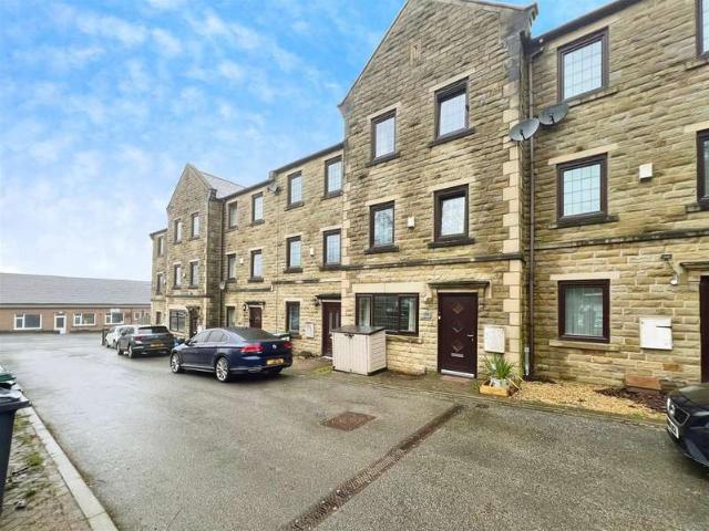 3 Bedroom Town House