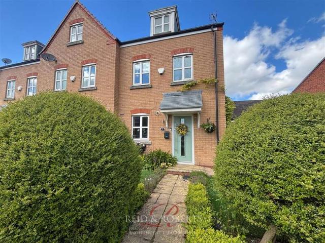 3 Bedroom Town House