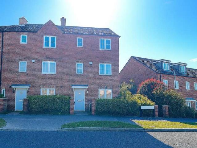 3 Bedroom Town House