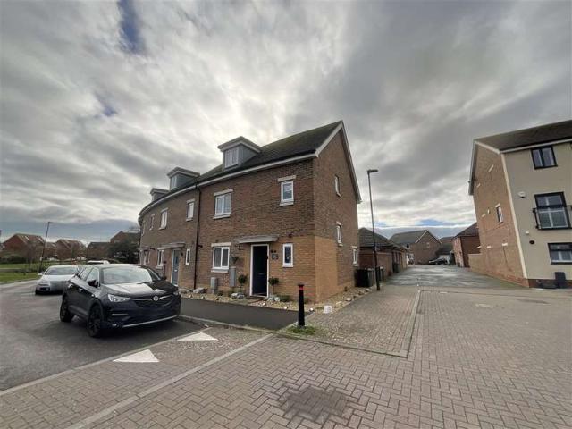 3 Bedroom Town House
