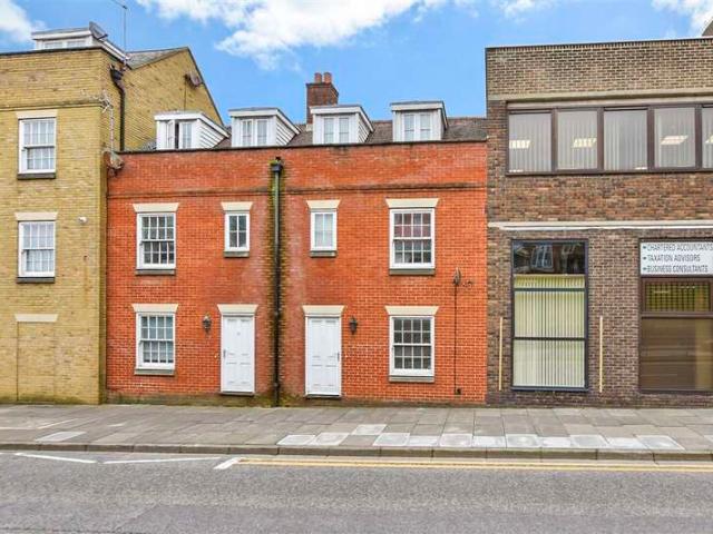 3 Bedroom Town House