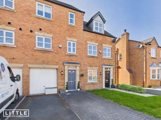 3 Bedroom Town House