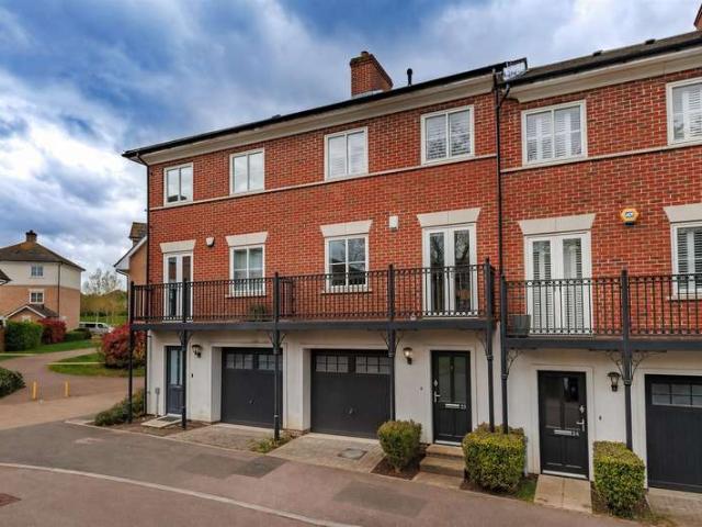 3 Bedroom Town House