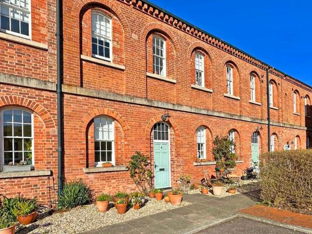 3 Bedroom Town House
