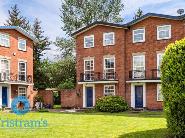3 Bedroom Town House
