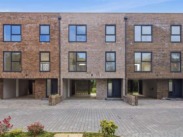 3 Bedroom Town House
