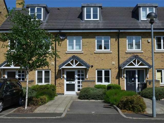 3 Bedroom Town House