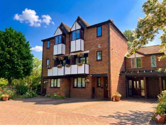 3 Bedroom Town House