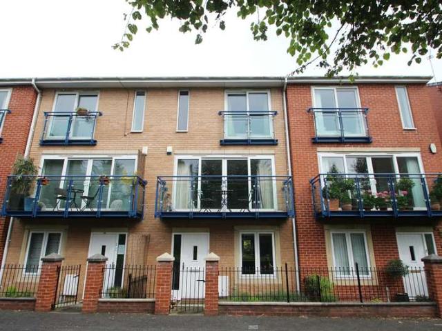 3 Bedroom Town House