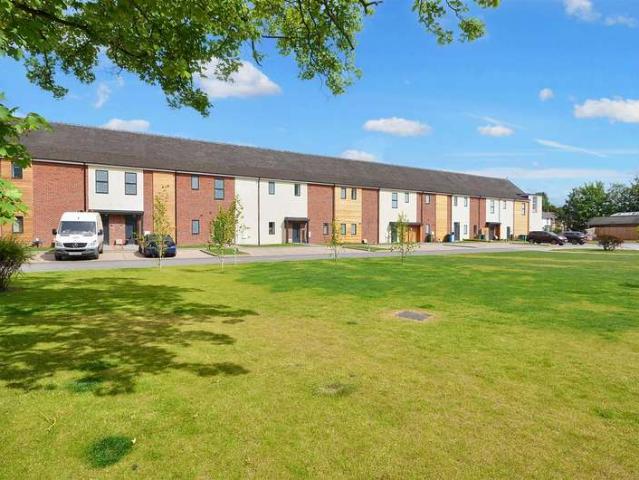 3 Bedroom Town House