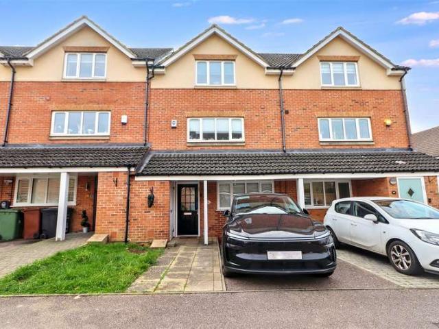 3 Bedroom Town House