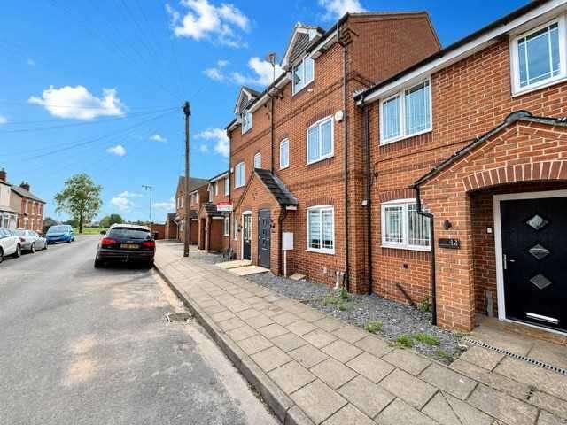 3 Bedroom Town House