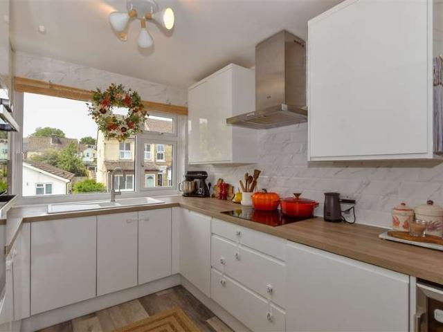 3 Bedroom Town House