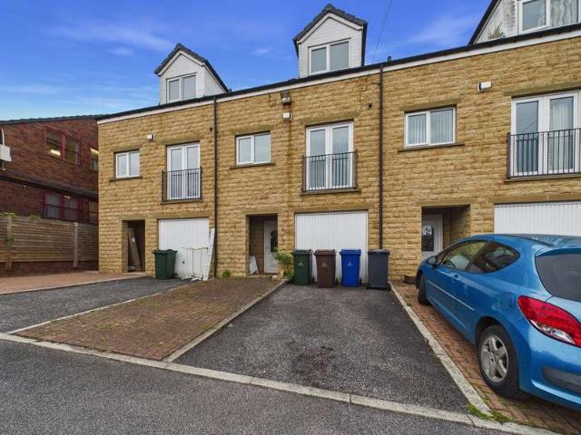 3 Bedroom Town House