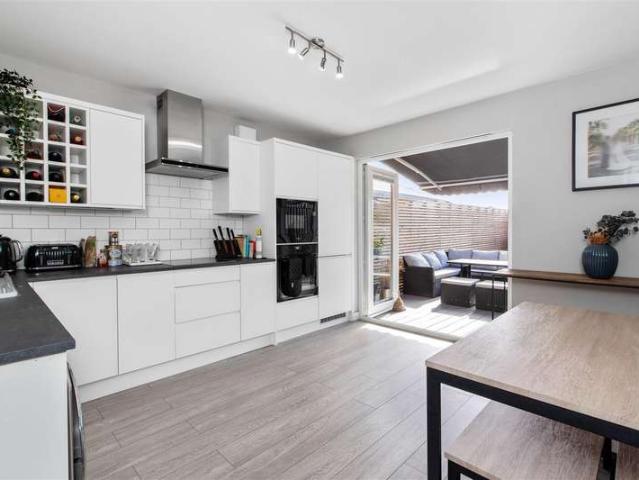 3 Bedroom Town House