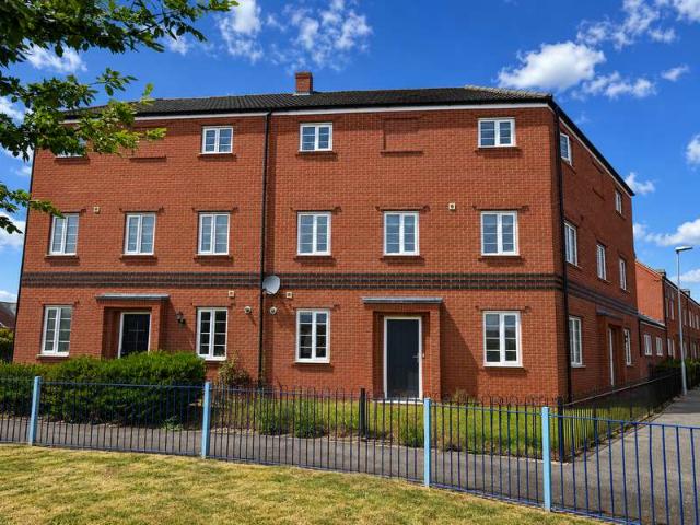 3 Bedroom Town House