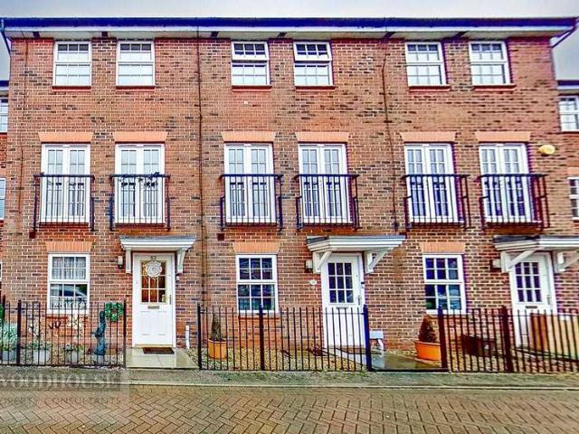 3 Bedroom Town House