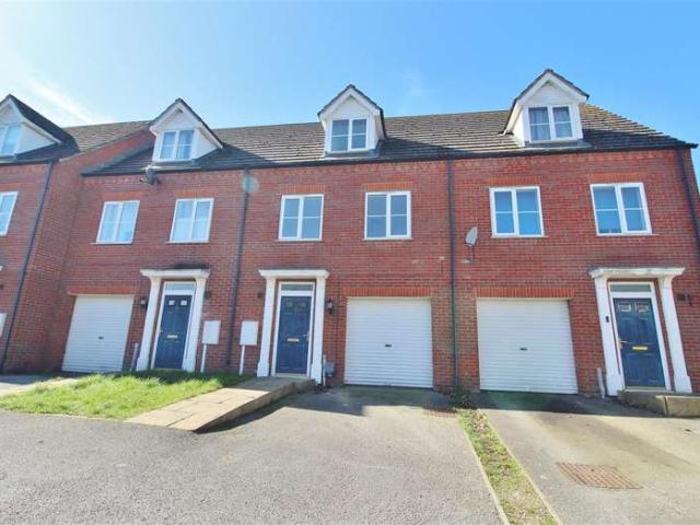 3 Bedroom Town House