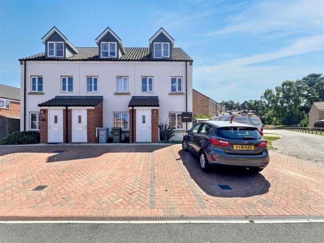 3 Bedroom Town House