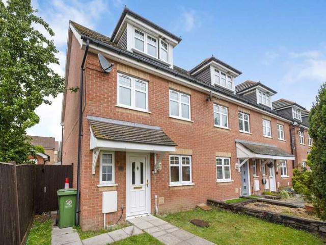 3 Bedroom Town House