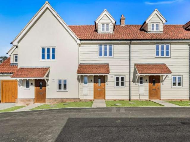 3 Bedroom Town House