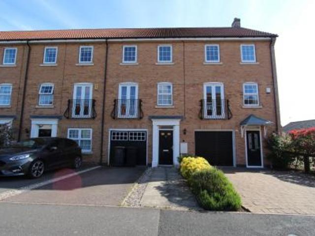 3 bedroom Town house To Let