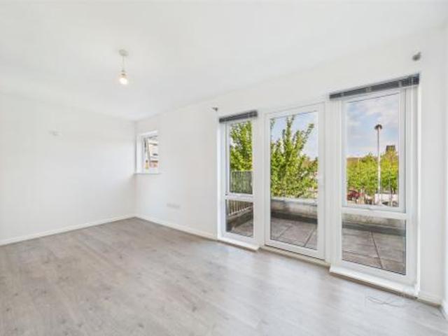 3 bedroom Town house To Let
