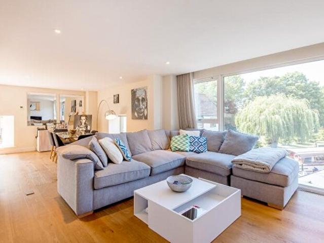 3 Bedroom Town House To Rent In Mill Street, Central Oxford, OX2