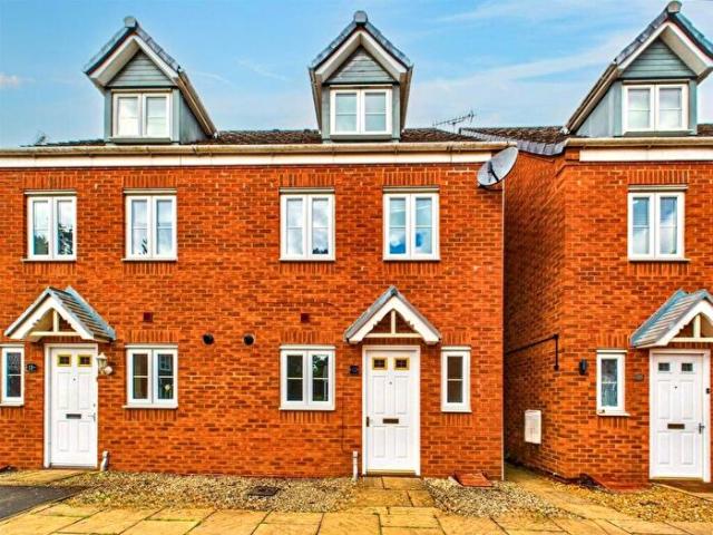 3 Bedroom Town House To Rent In Mitchells Close, Etwall, Derby, DE65