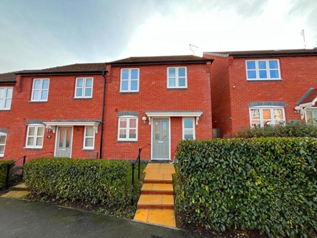 3 Bedroom Town House To Rent In King Lane, Burton On Trent, DE13