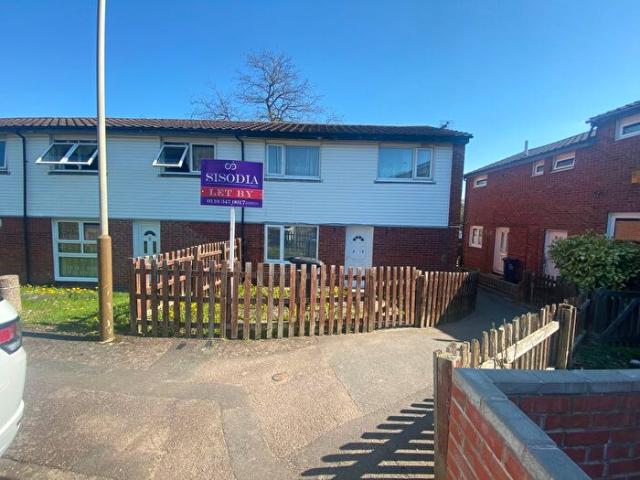 3 Bedroom Town House To Rent In Steele Close, Leicester, LE5