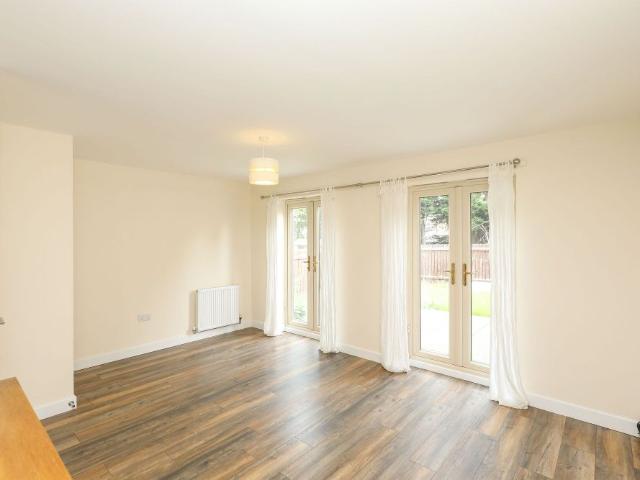 3 bedroom Town House to rent