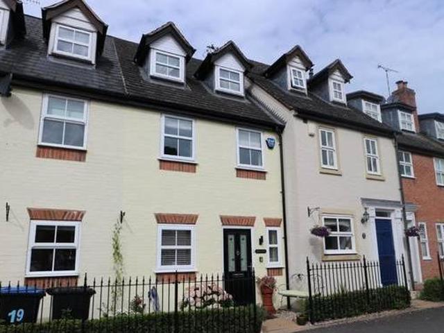 3 bedroom town house for sale in The Croft HenleyinArden B95