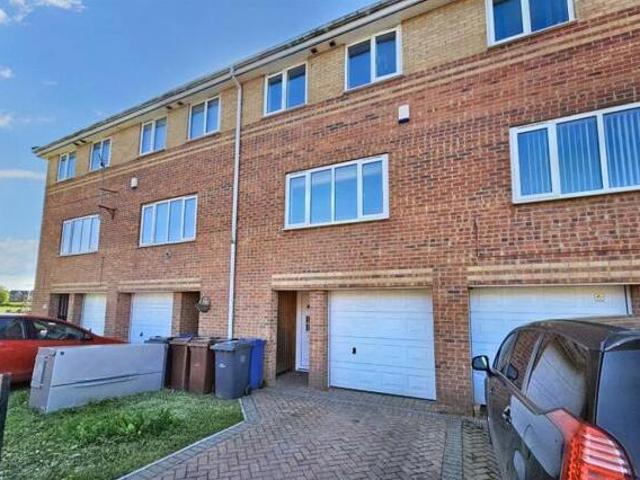 3 Bedroom Town House For Sale In Thurnscoe