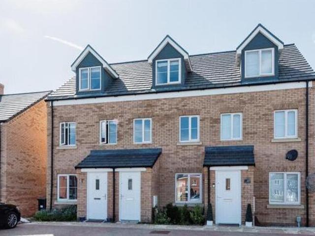 3 Bedroom Town House For Sale In Thurston