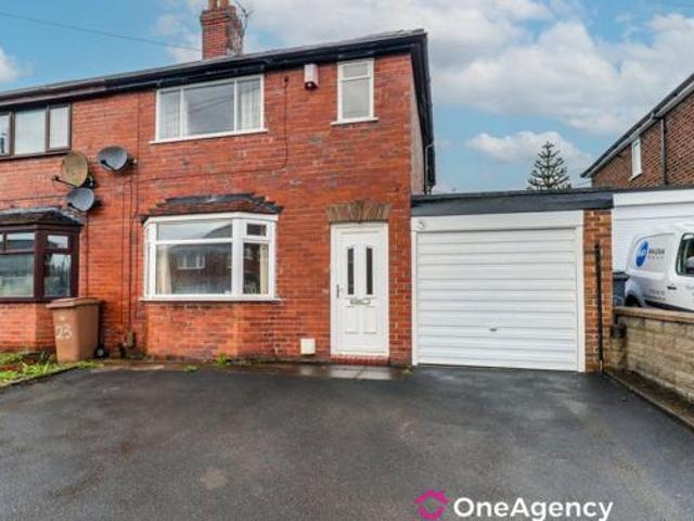 3 Bedroom Town House For Sale In Tunstall, Stoke on trent