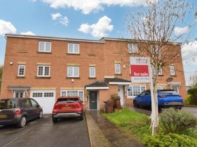 3 Bedroom Town House For Sale In Upper Armley
